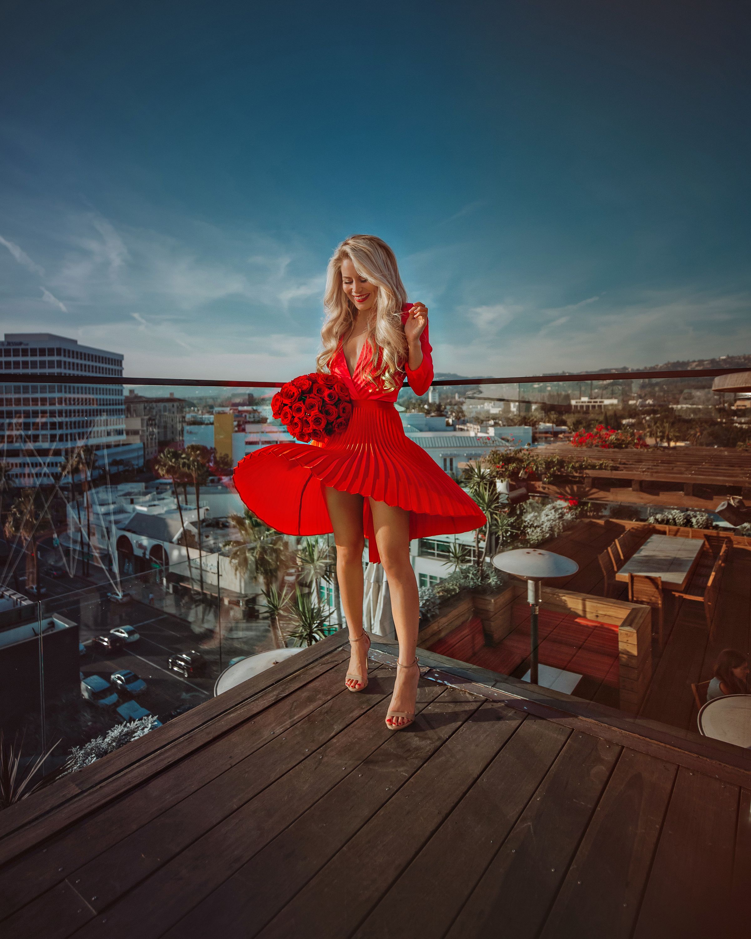 How to Identify & Dress For Your Petite Body Type