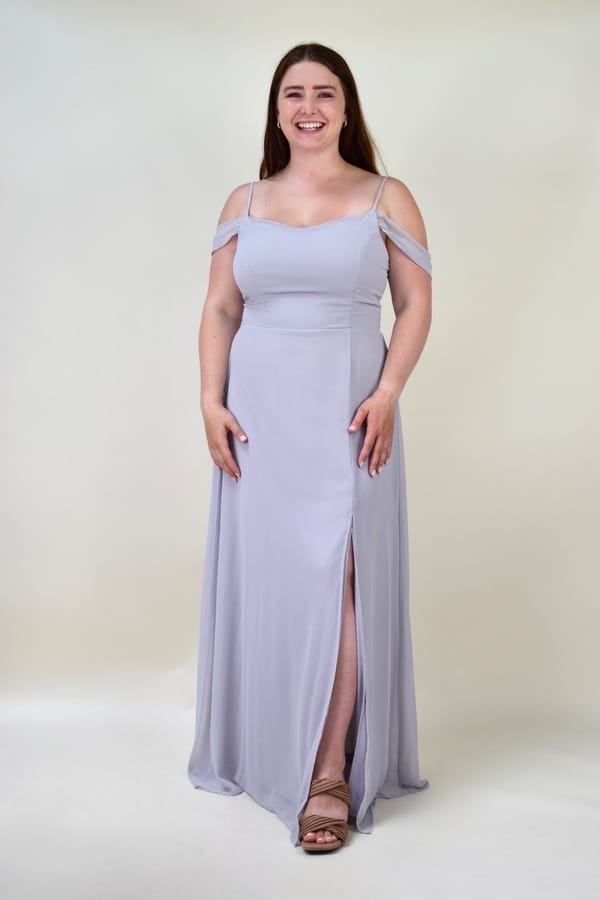 Embrace Your Curves: A Short Curvy Woman's Guide to Petite Fashion